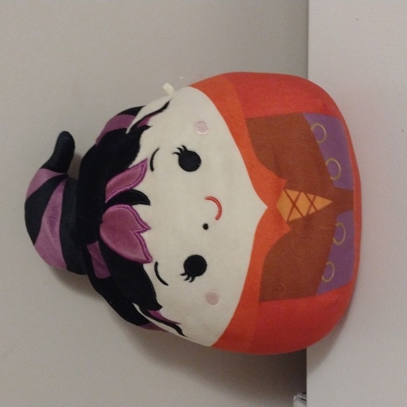 Squishmallows | Toys | 8 Squishmallow Mary Anderson Sister Hocus Pocus ...